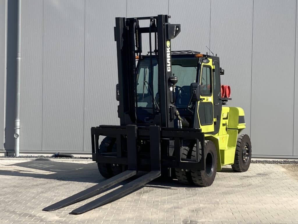 Treibgasstapler CLARK C 75 L - GABELSTAPLER & GABELSTAPLER SERVICE in ...